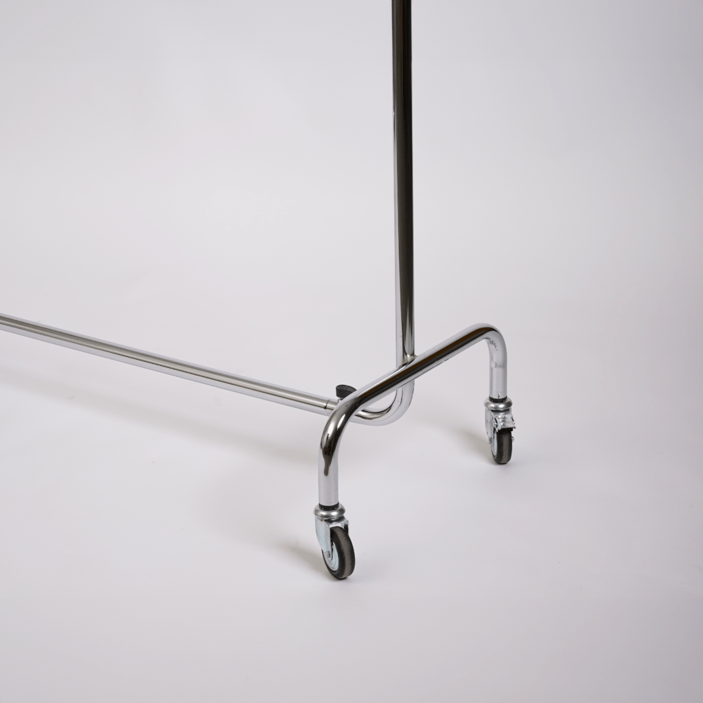 ستاند تعليق ملابس مع عجلات (H005) - Elegance KW